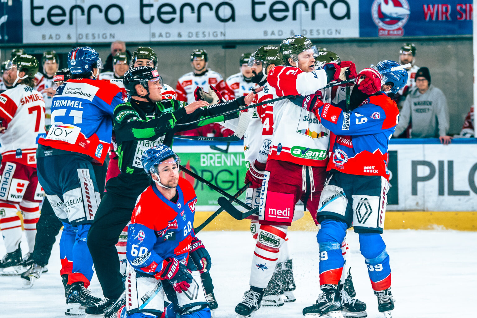 Totalumbruch: ICEHL-Team verabschiedet gleich elf Spieler! - Hockey ...
